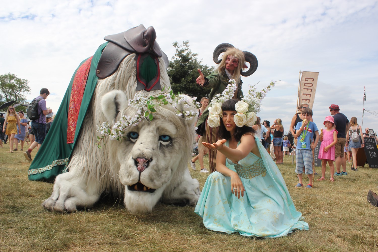 WE Wonder Festival Returns with Basant Kite Displays - Wentworth Woodhouse